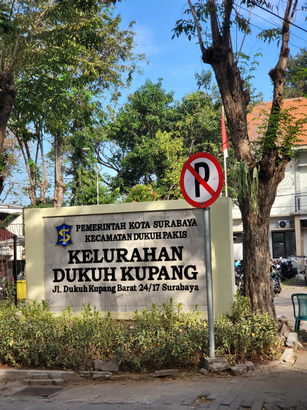 KELURAHAN DUKUH KUPANG | Bagian Pemerintahan dan Kesra